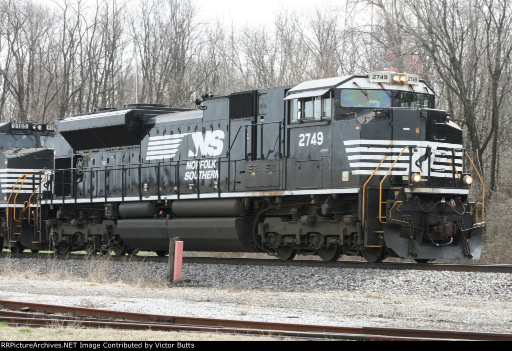 NS 2749